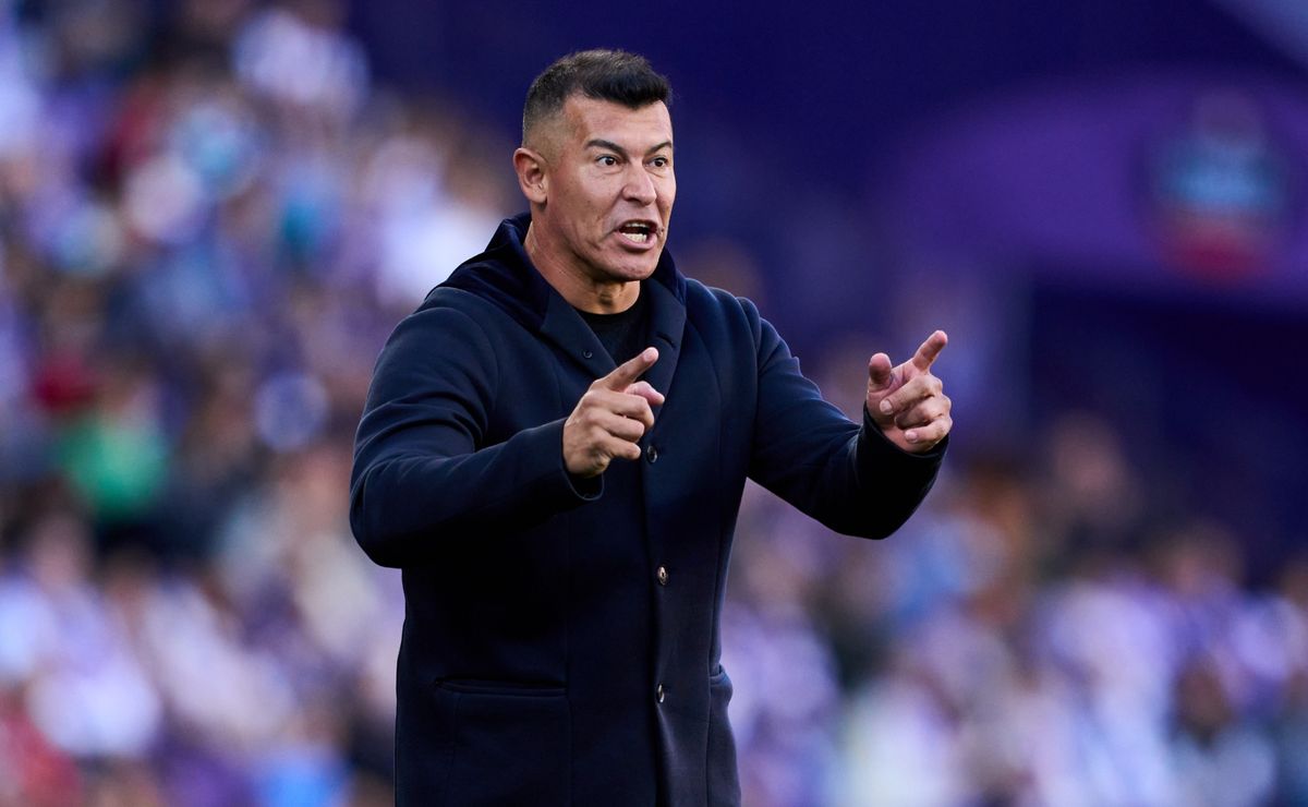 Almirón, el gran favorito: qué falta para que sea confirmado como DT de ...