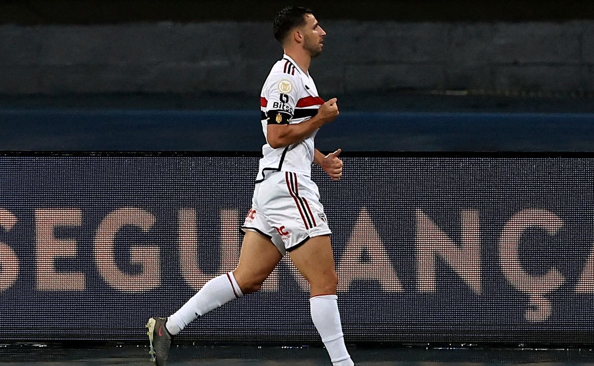 La respuesta de Calleri sobre una posible vuelta a Boca: "No me ...