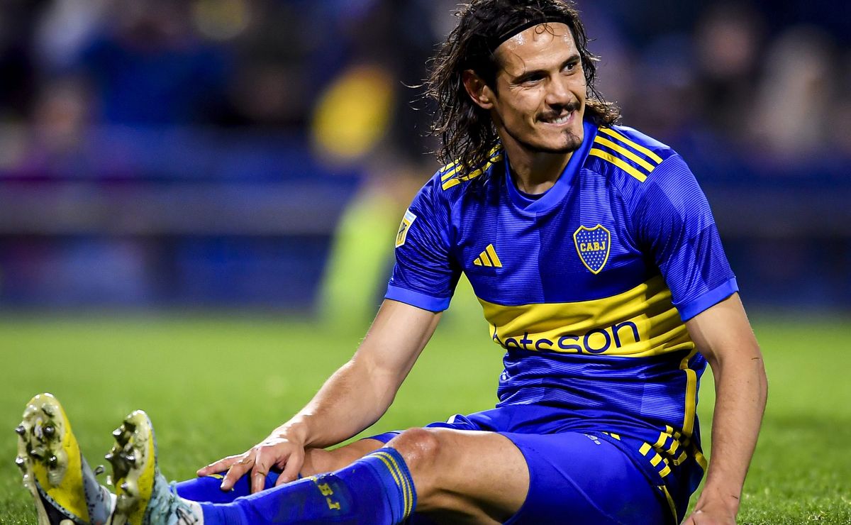 Cavani volvió de Uruguay: cuál es el plan de Boca para el delantero