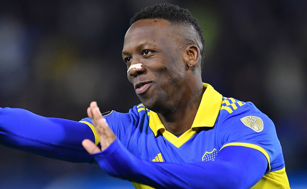 Advíncula le puso un apodo a su hijo e hinchas de Boca estallaron de risa