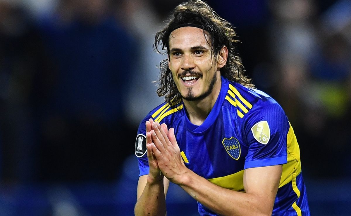 Preocupa en Boca: cuántas veces remató al arco Cavani desde su llegada