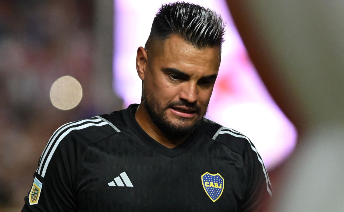 Sergio Romero está en duda para el partido con Racing: el motivo